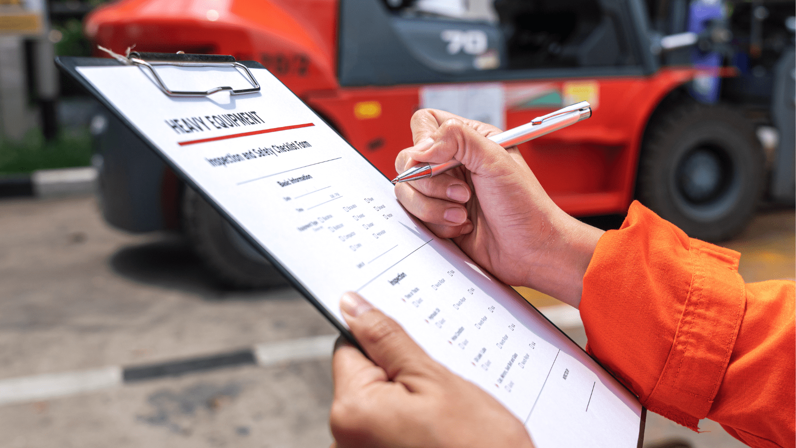 The Ultimate Forklift Safety Guide for Operators